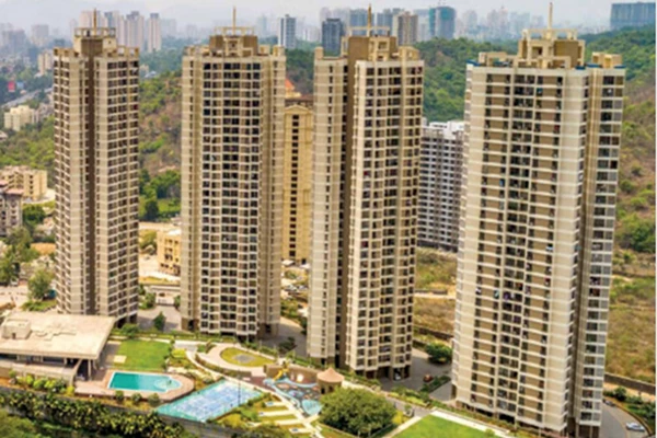Park Woods Thane West – 4 BHK Semi Furnished Flat